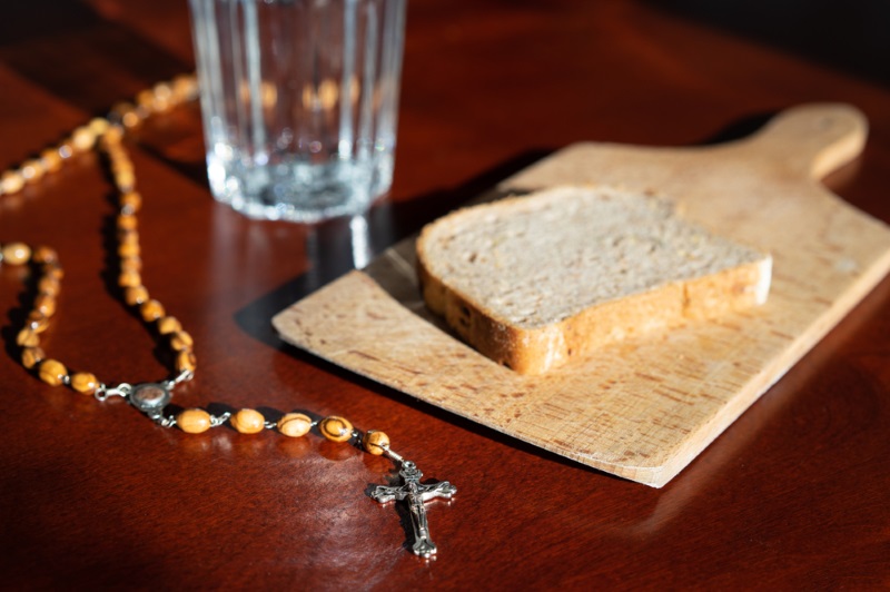 Stille und Fasten - Mit Ordensleuten durch die Fastenzeit